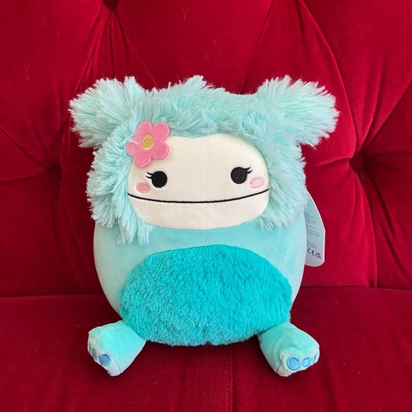 Squishmallows | Toys | Brand New Joelle The Bigfoot 8 Squishmallow ...